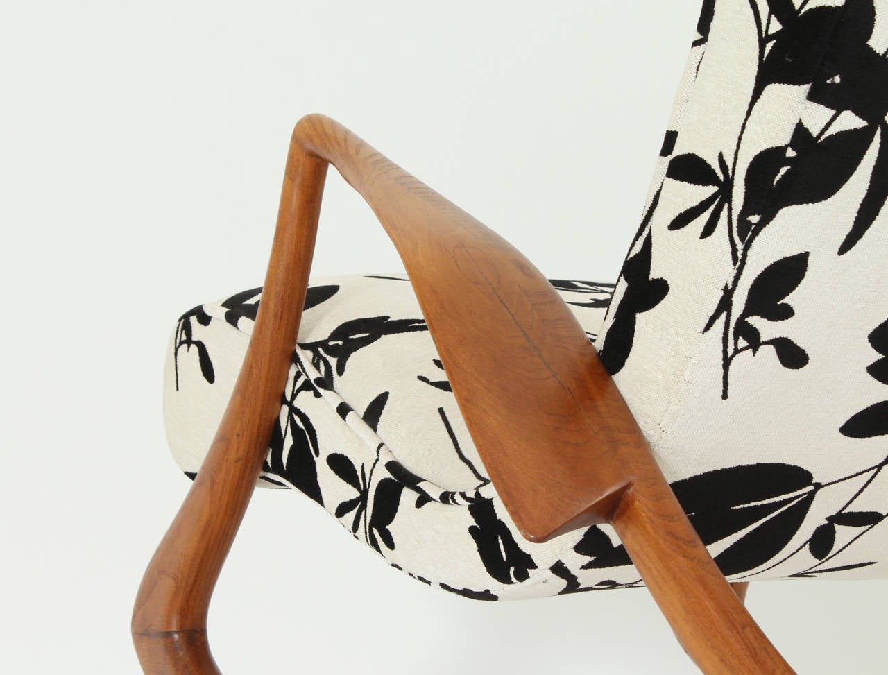Organic Rocking Chair in the Style of Vladimir Kagan at 1stDibs