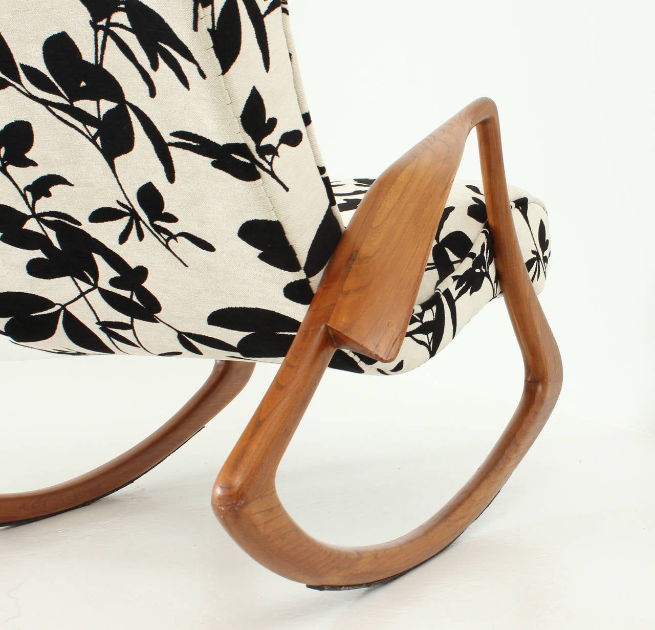 Organic Rocking Chair in the Style of Vladimir Kagan at 1stDibs