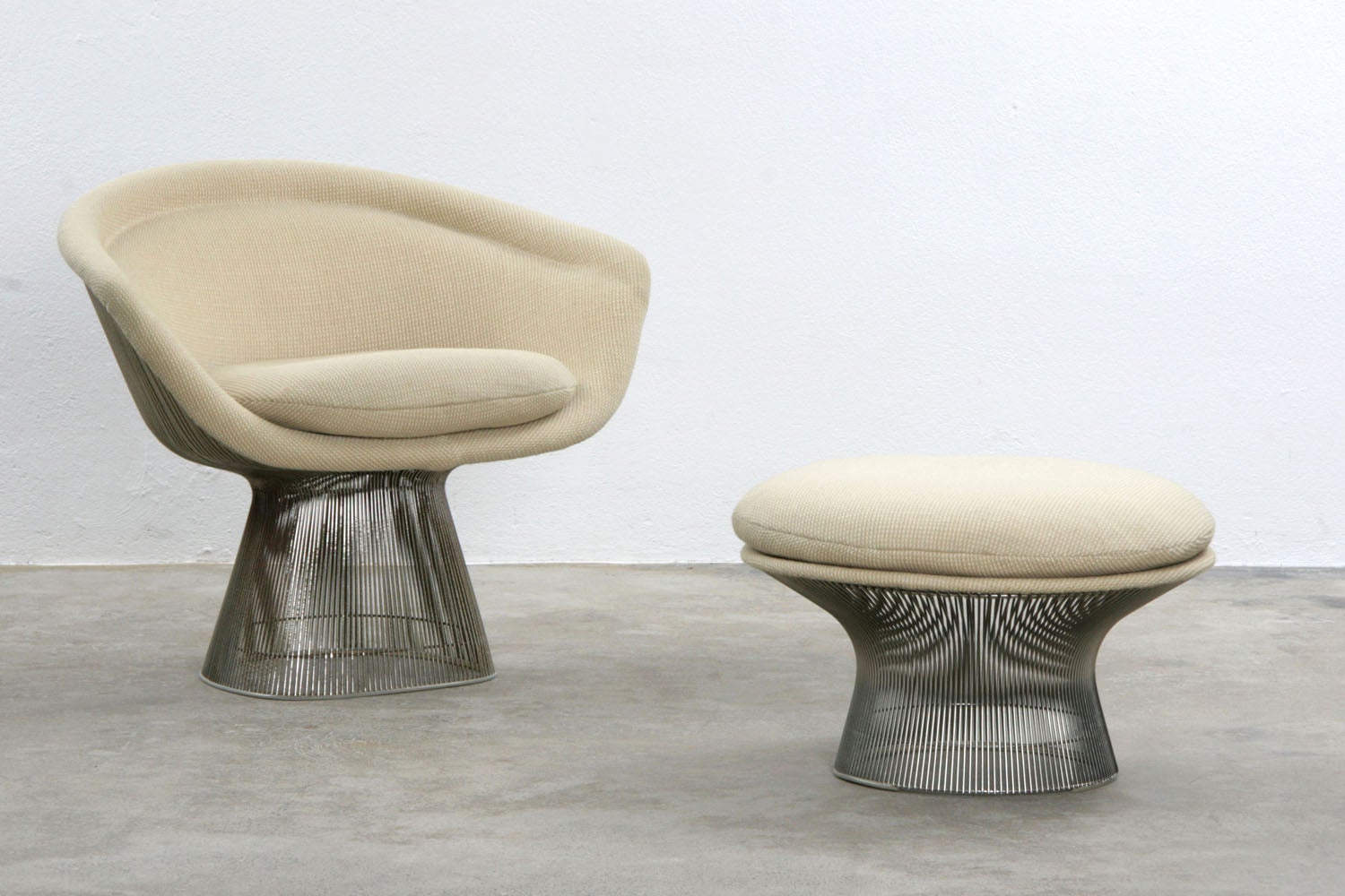Warren Platner Easy Chair with Ottomane For Sale at 1stDibs