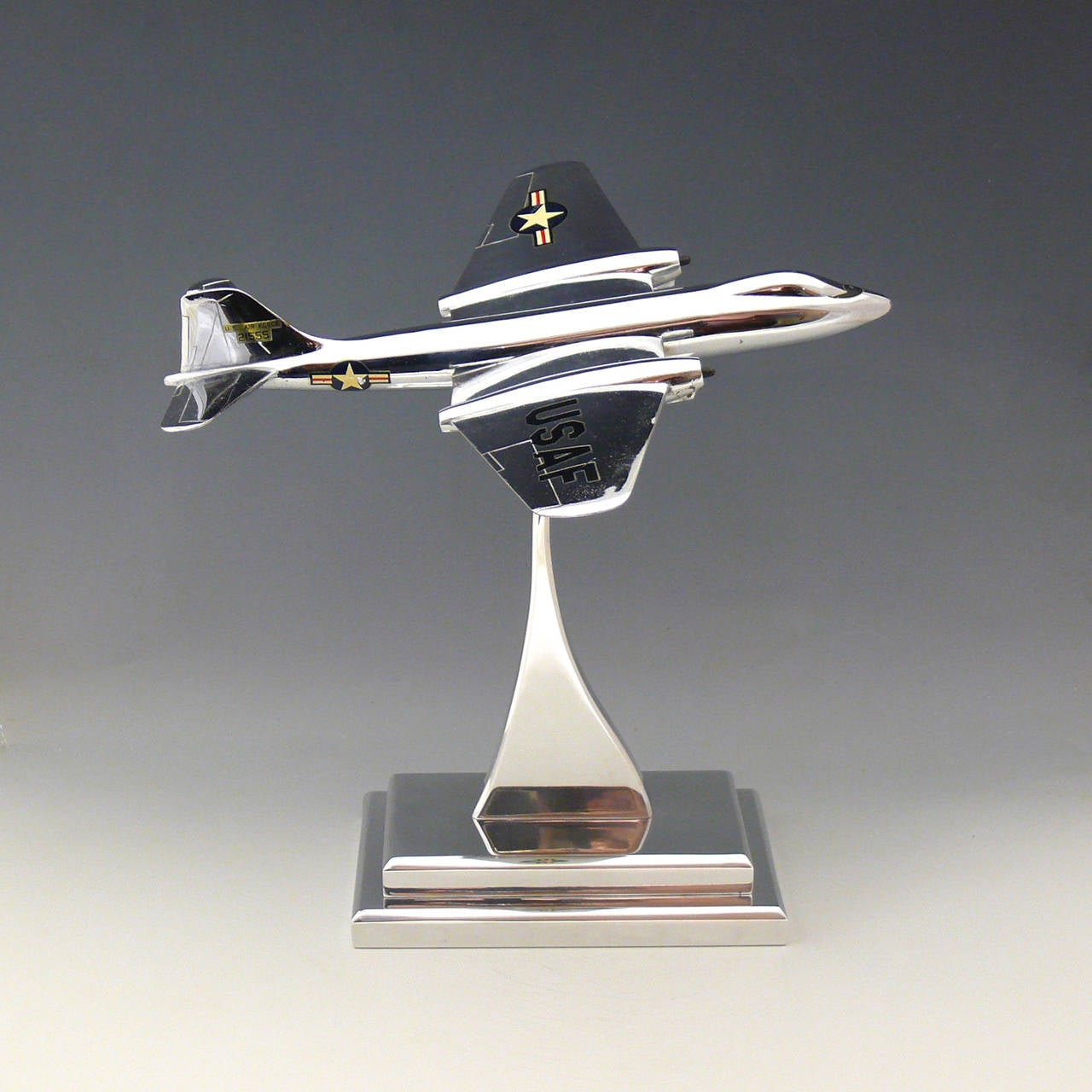 Striking Aluminium Model Martin B-57 Canberra at 1stDibs | martin b-57 ...