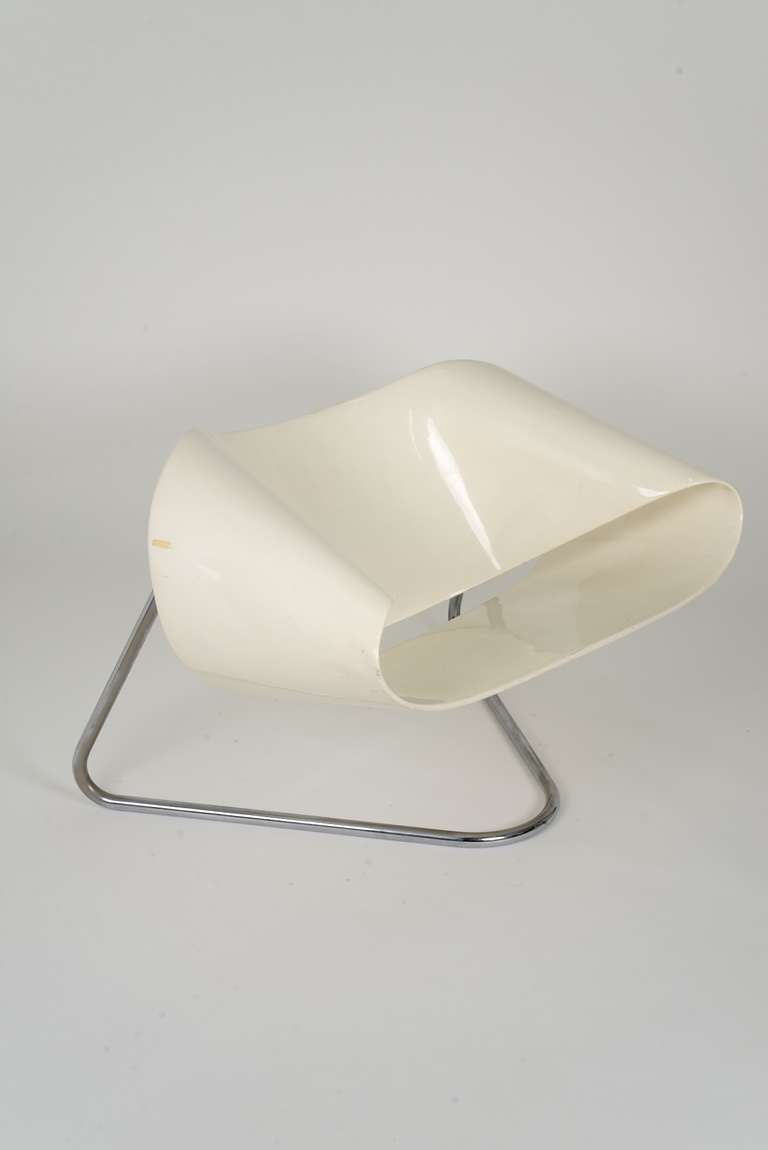 "Ribbon Chair" by Stagi and Leonardi for Bernini at 1stDibs