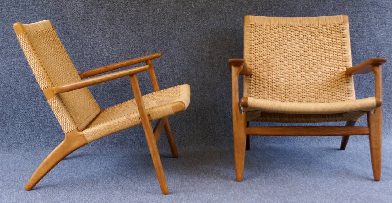 Pair of Hans Wegner CH25 Chairs in Oak and Paper Cord at 1stDibs