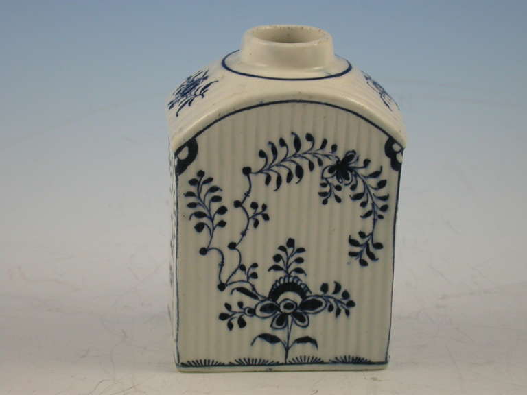 Rare Lowestoft Rectangular Tea Canister at 1stDibs