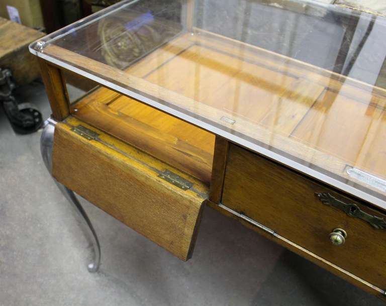 Vintage Display Case with Aluminum Legs at 1stDibs | vintage display ...