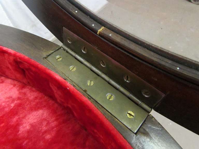 Round Victorian Vitrine Table at 1stDibs