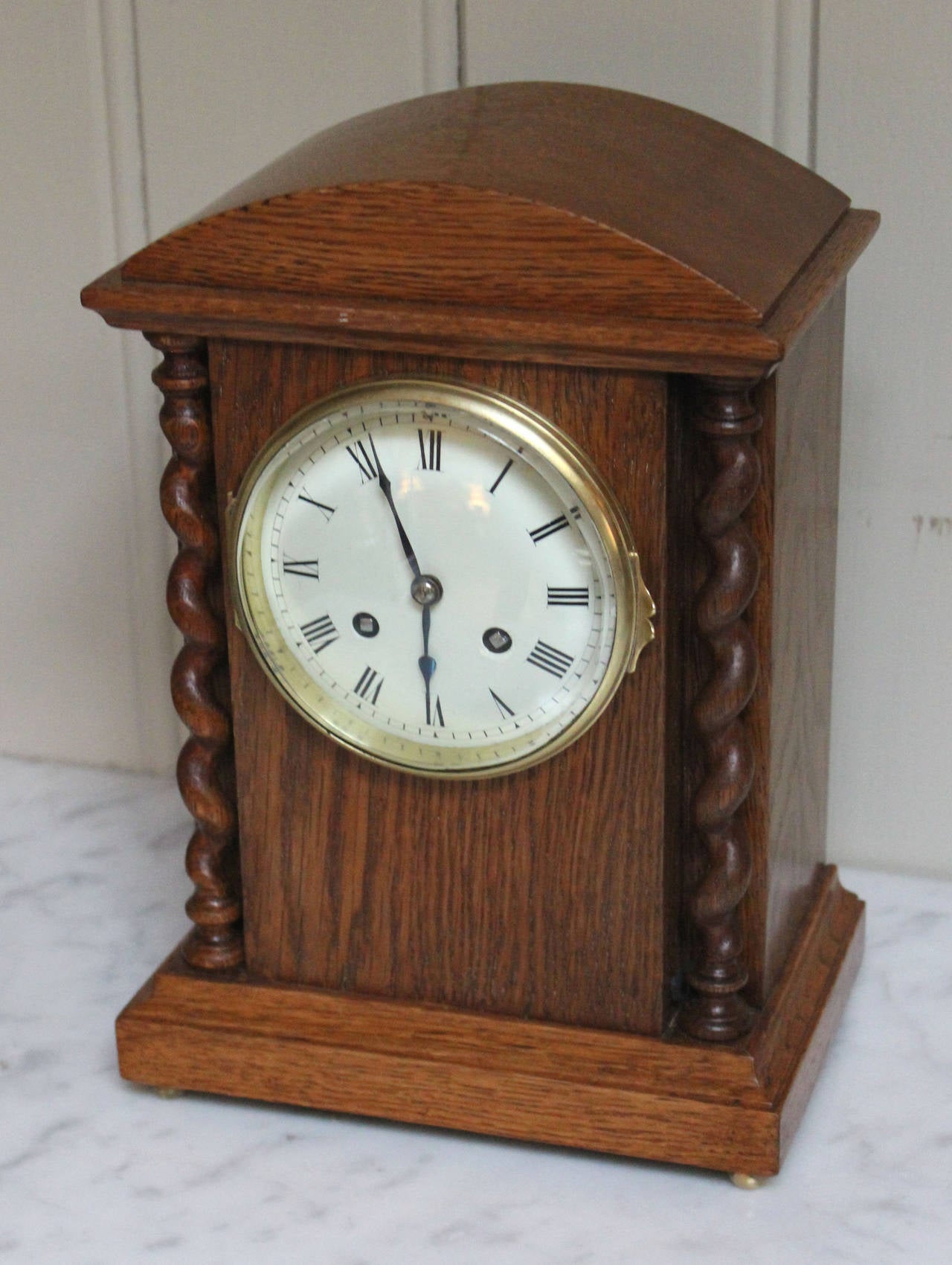 Light Oak Mantel Clock For Sale at 1stDibs