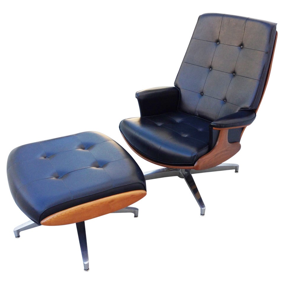 Heywood-Wakefield Lounge Chair and Ottoman 1971 at 1stDibs