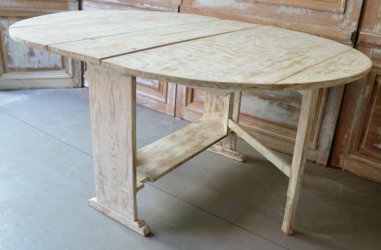 Swedish Painted Pine Gate Leg Table at 1stDibs