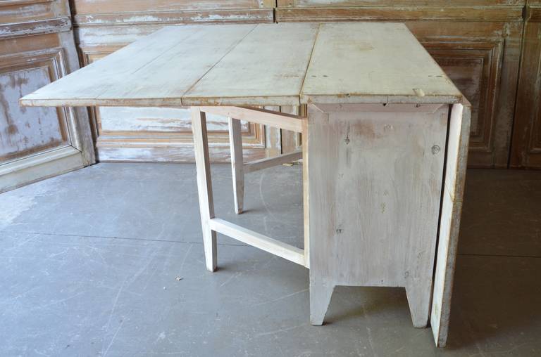 19th Century Swedish Painted Gate Leg Table at 1stDibs