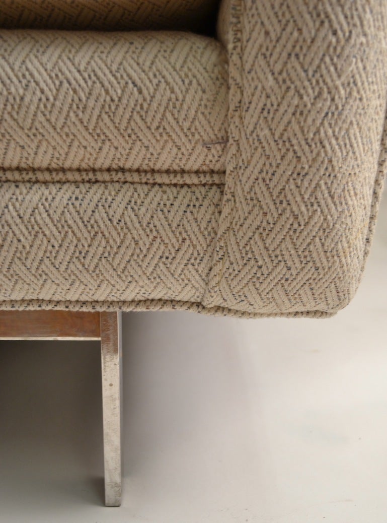 Classic Knoll Style Sofa at 1stDibs