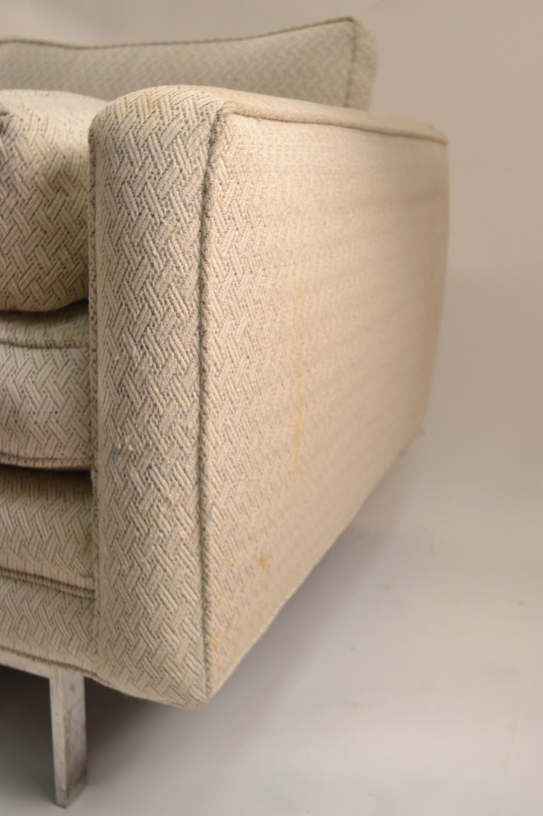 Classic Knoll Style Sofa at 1stDibs