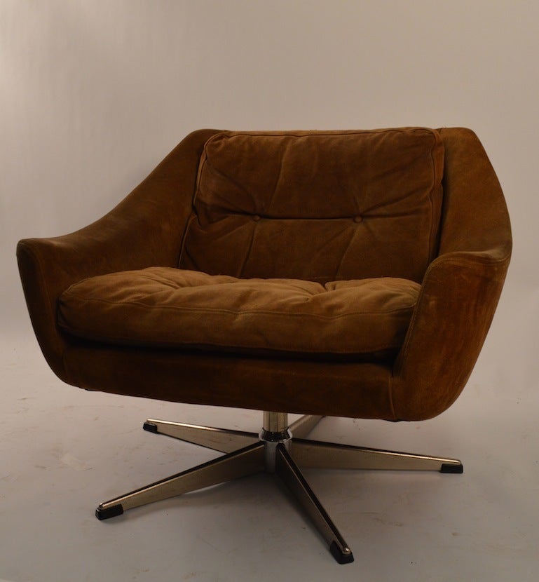 Leather Swivel Pod Chair by John Stuart at 1stDibs
