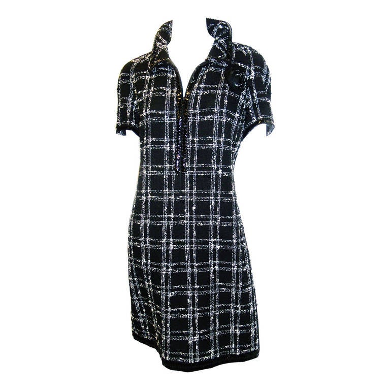 Chanel tweed black white checker dress with pin 07P sz 46 at 1stDibs