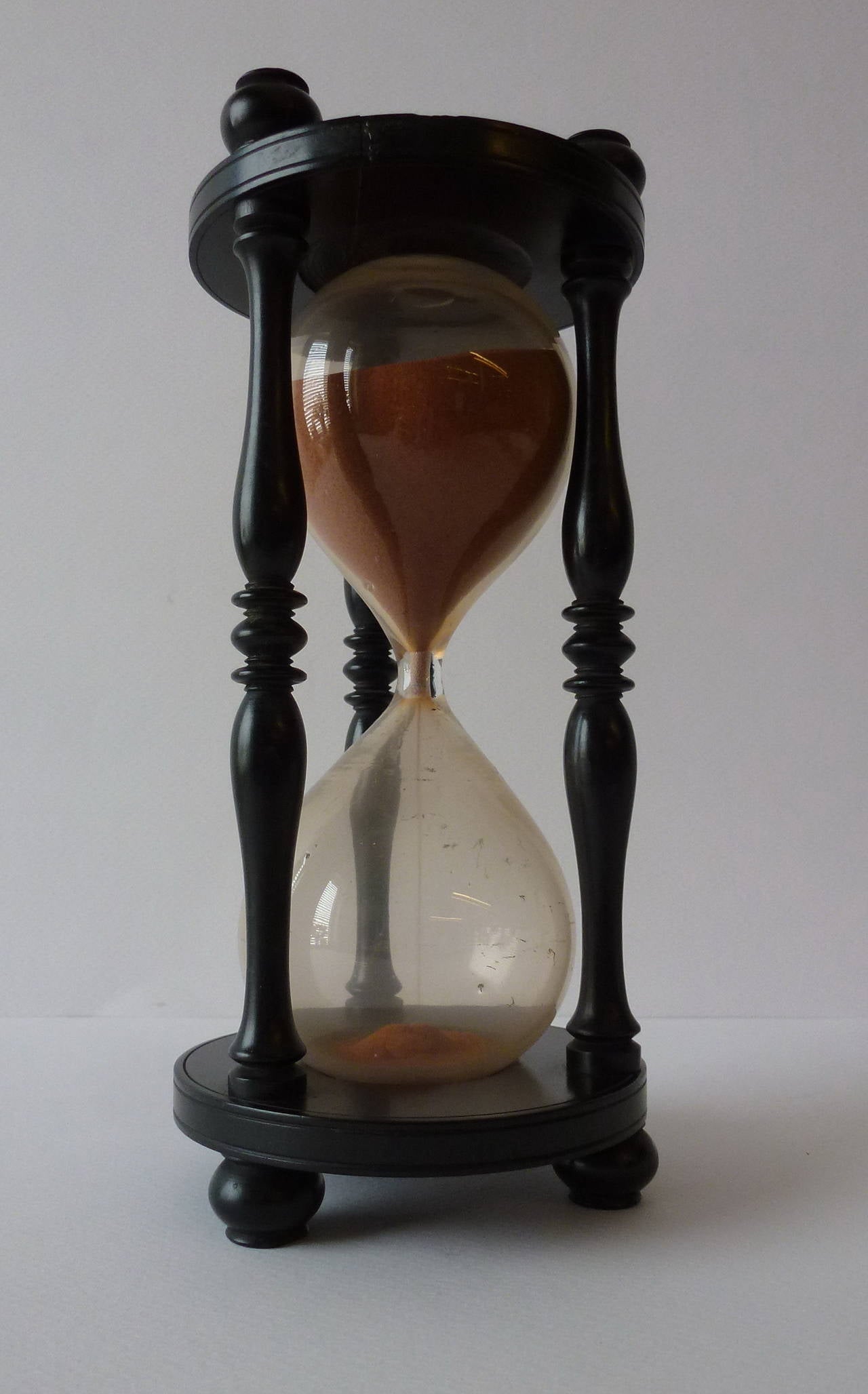 Large 19th Century Hour Glass For Sale at 1stDibs