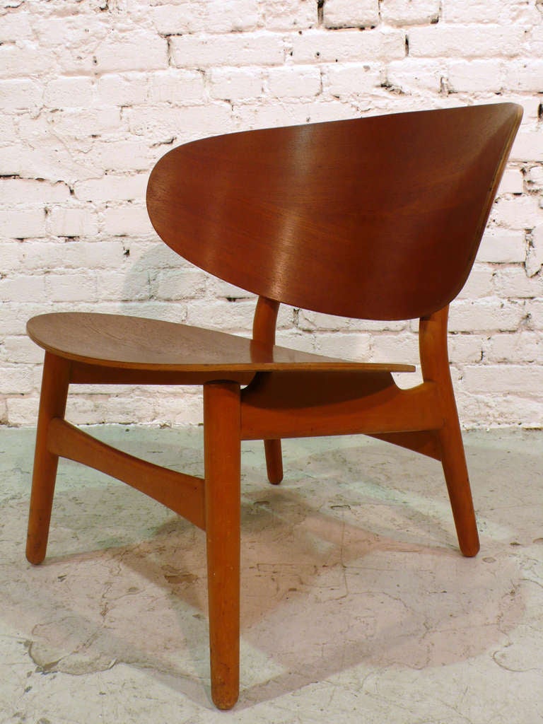 Pair of Shell Chairs by Hans Wegner for Fritz Hansen at 1stDibs