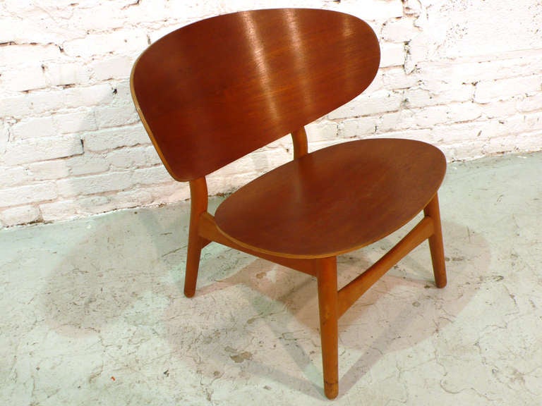 Pair of Shell Chairs by Hans Wegner for Fritz Hansen at 1stDibs