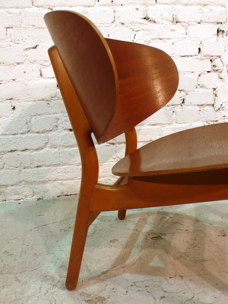Pair of Shell Chairs by Hans Wegner for Fritz Hansen at 1stDibs
