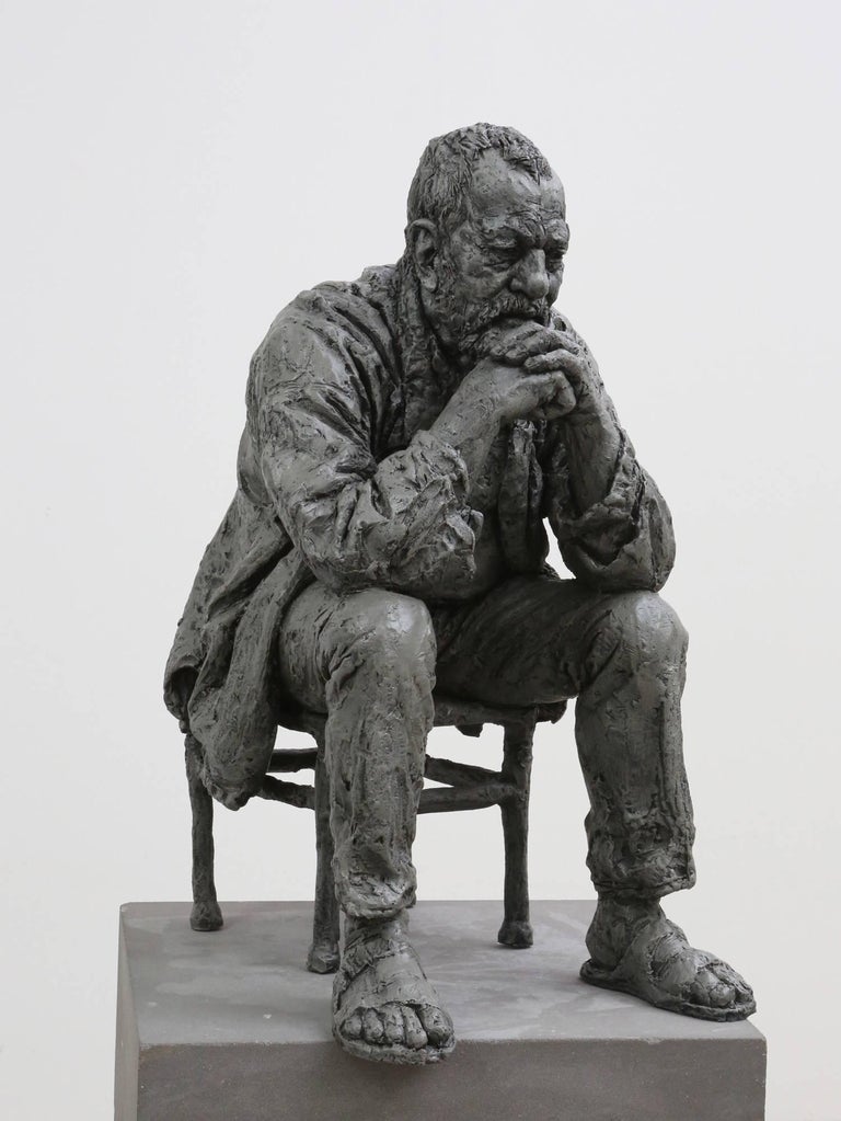 Sean Henry - Homme assis En vente sur 1stDibs