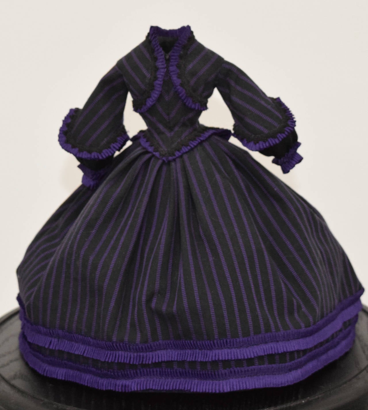 Holly Laws - Half Mourning Dress 1866 For Sale at 1stDibs