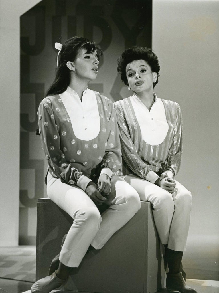 Unknown Liza Minelli And Judy Garland Vintage Original Photograph For Sale At 1stdibs