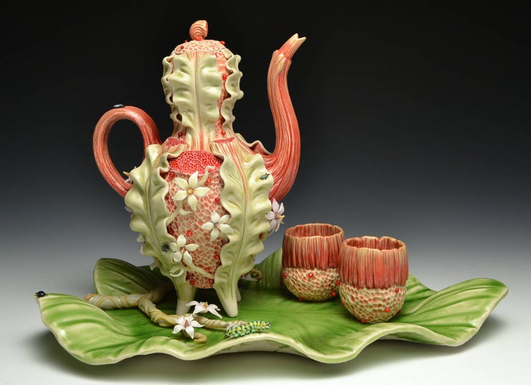 Bonnie Seeman - Green Leaf Teapot with 2 Cups and Tray For Sale at 1stDibs
