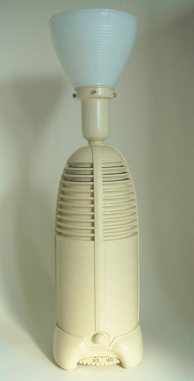 Canadian Art Deco Lumitone Ivory Painted Bakelite Lamp/Radio by ...