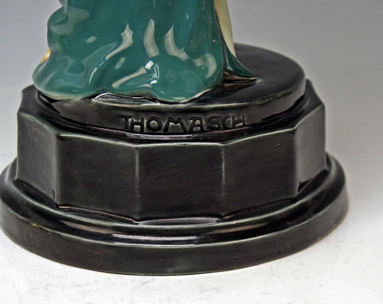 Goldscheider Vienna Lady Nude with Feathered CAP Fascination W ...