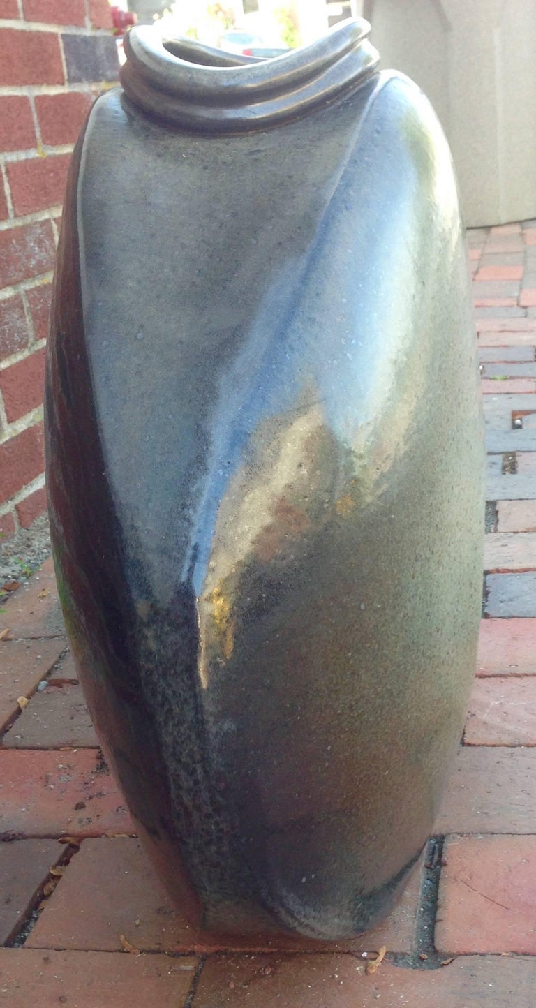 Ovid Shape Mid-Century Modern Studio Pottery Vessel For Sale at 1stDibs