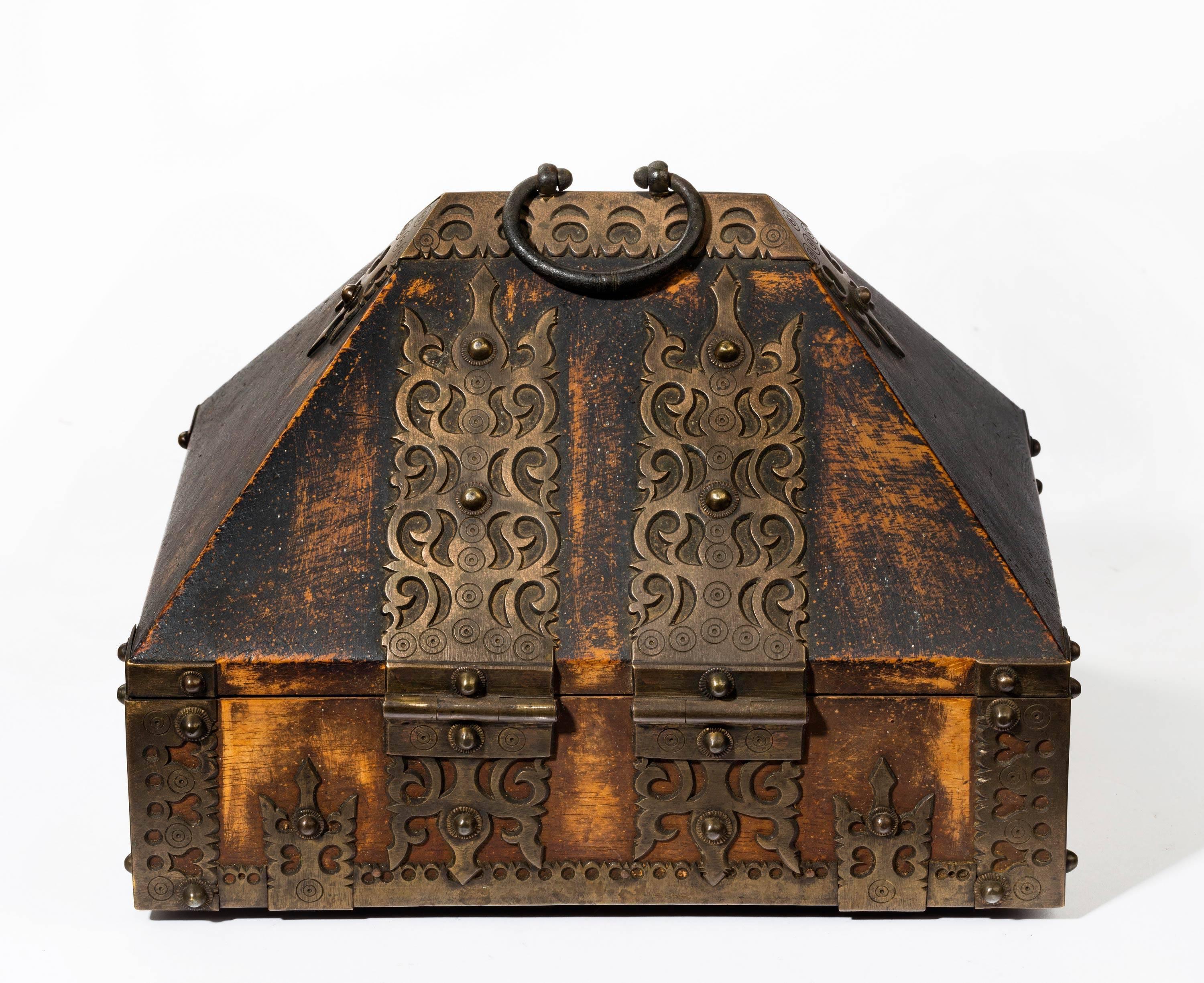 Early 19th Century Domed Top Eastern Spice Box For Sale at 1stDibs
