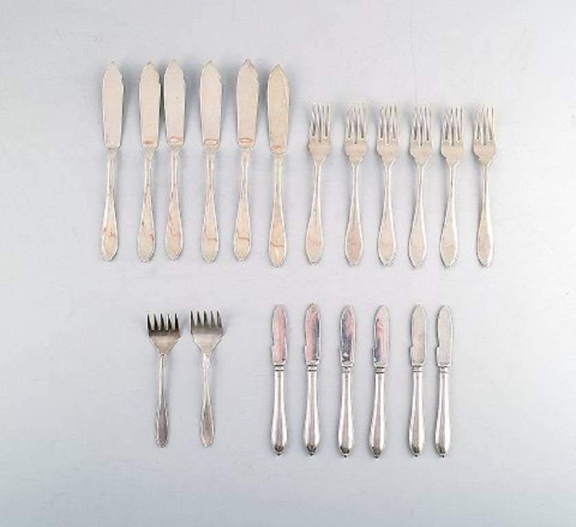 Large and Complete 24 Persons Flatware Service in Plated Silver circa ...