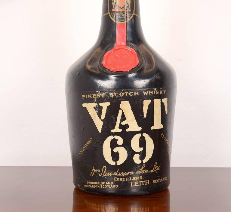 Old VAT 69 Blended Scotch Whisky Lamp For Sale at 1stDibs