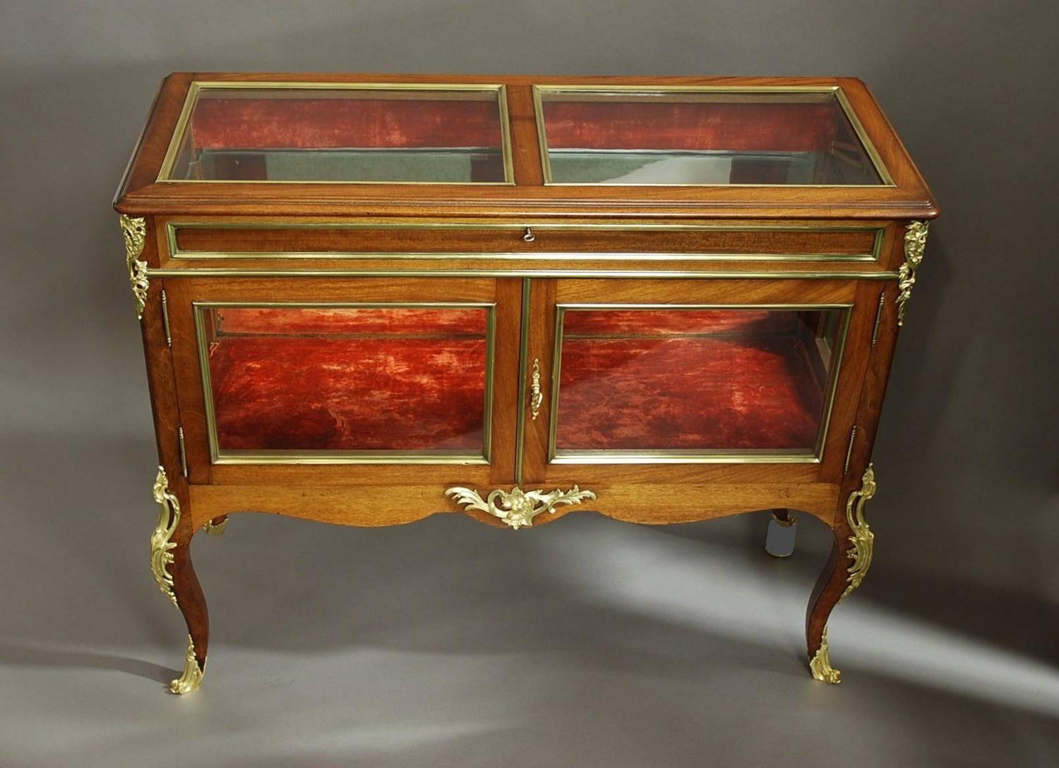 Late 19th Century French Display Case For Sale at 1stdibs