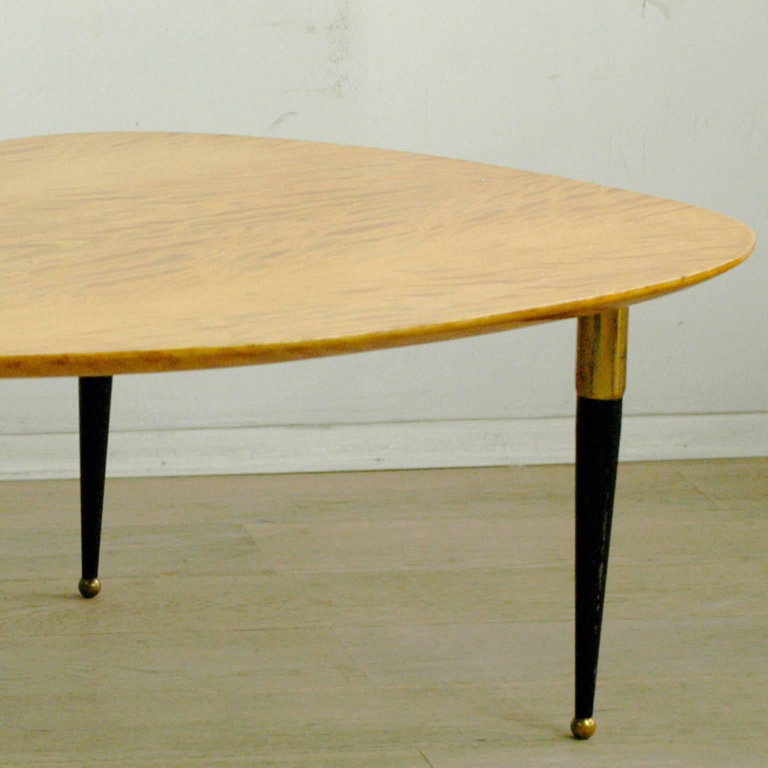 Italian 1950s Freeform Cocktail Table with Bird´s Eye Maple Top at 1stDibs