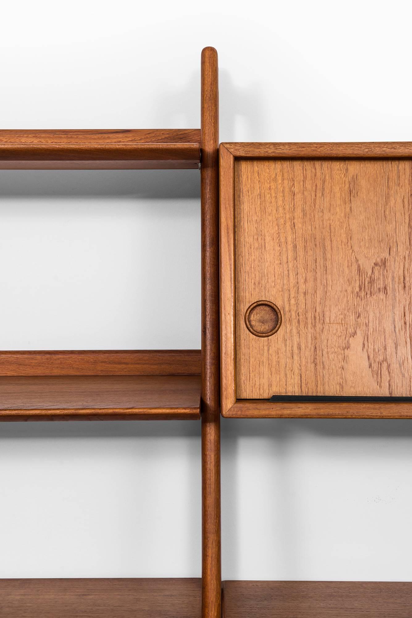 Arne Vodder and Anton Borg Freestanding Bookcase by Vamo in Denmark at ...