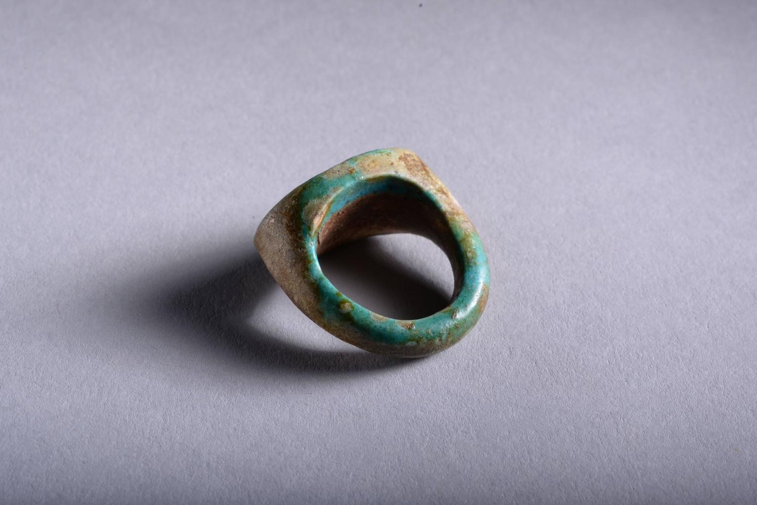 Ancient Egyptian New Kingdom Faience Ring for Tutankhamun, 1332 BC at ...