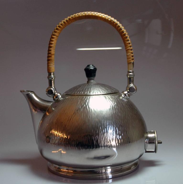 Tea and Water Kettle by Peter Behrens for AEG For Sale at 1stDibs