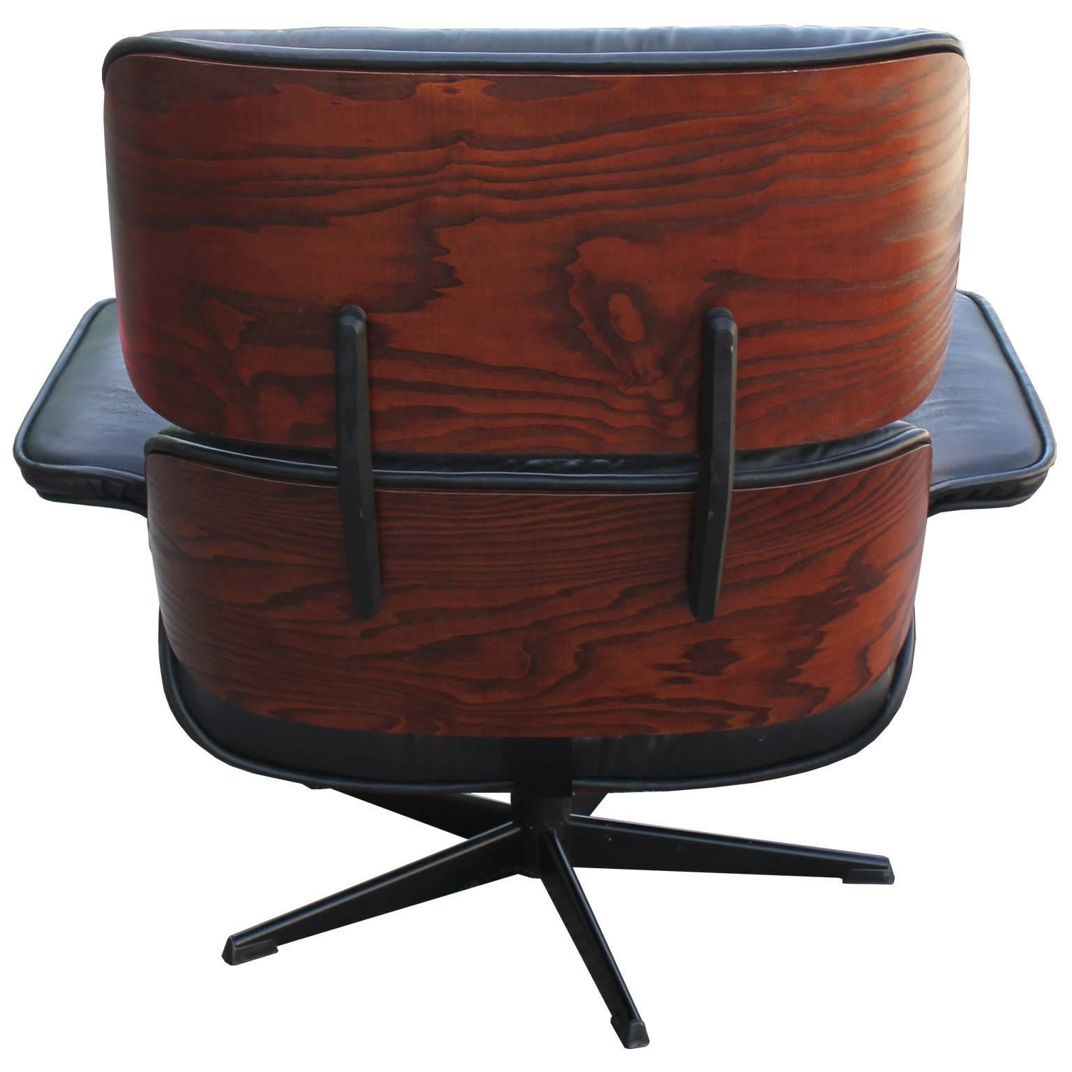 Iconic Eames Style Lounge Chair and Ottoman at 1stDibs