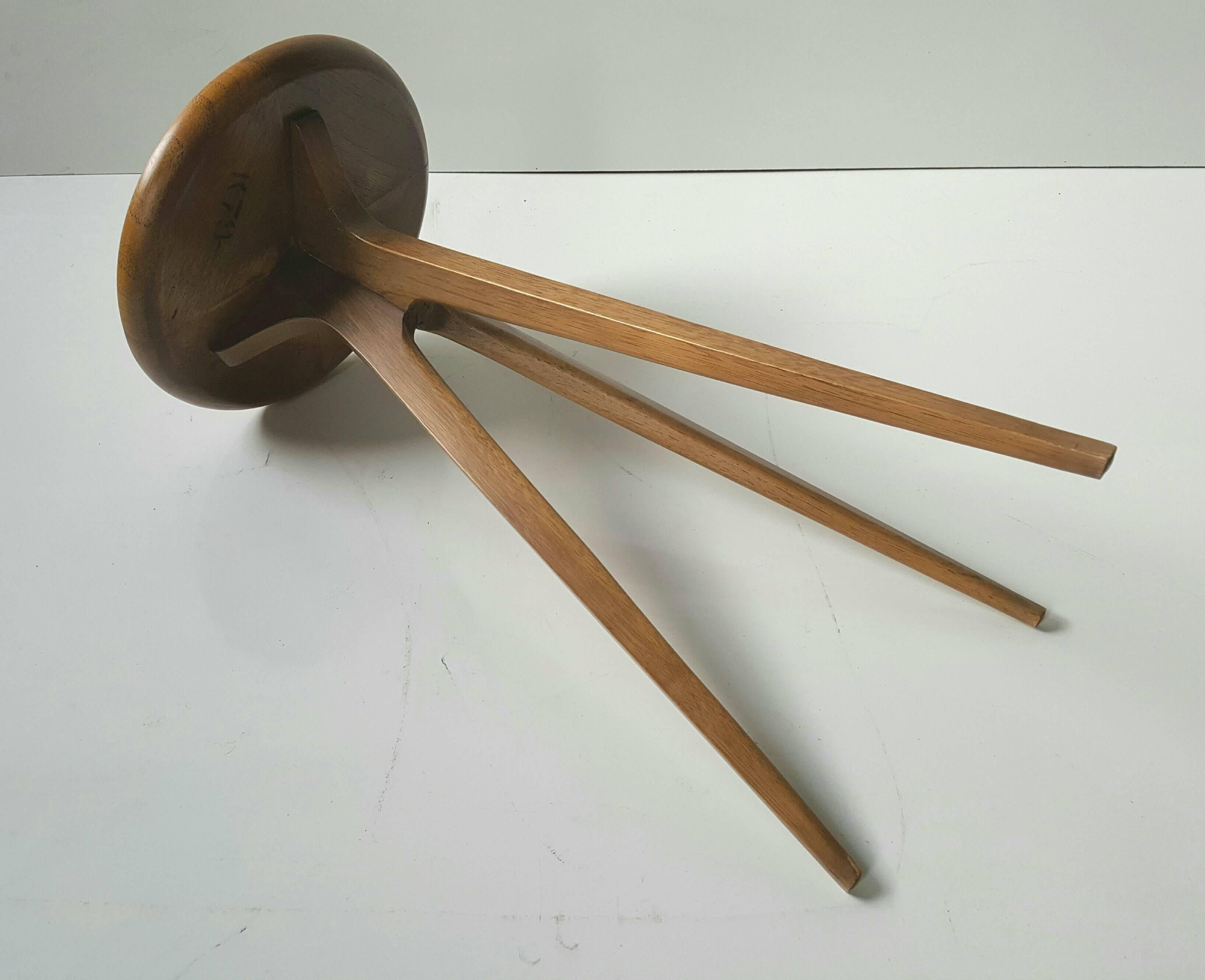 Modernist Sculptural Three-Leg Stand/Table Manner of Dunbar at 1stDibs