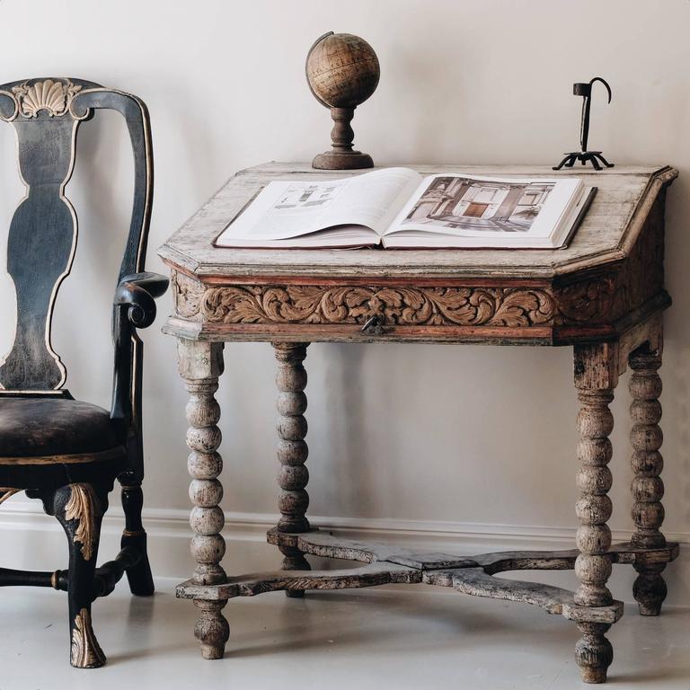 Swedish 18th Century Baroque Desk For Sale at 1stDibs