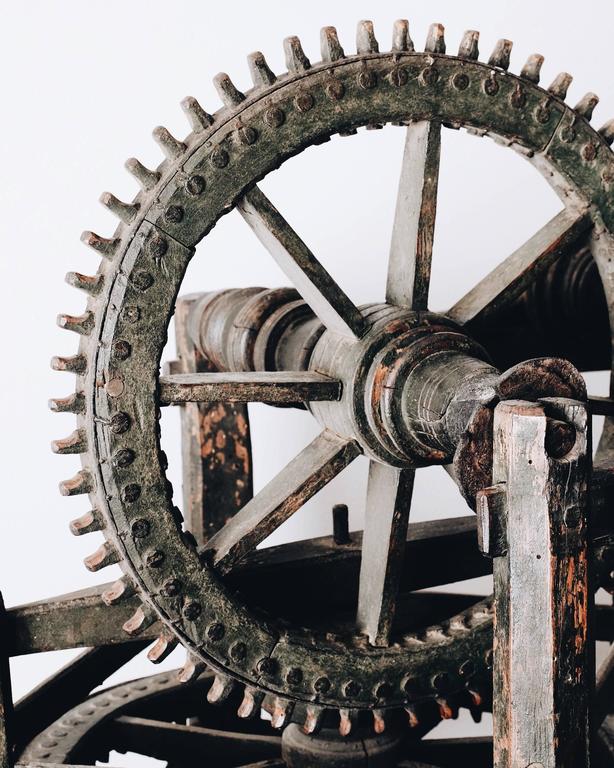 18th Century Hand Powered Machine For Sale at 1stDibs