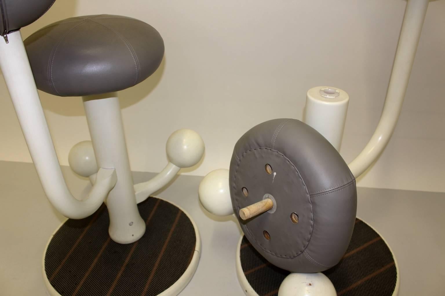 Scandinavian Modern Pair of Vintage Bar Stools by Peter Opsvik, 1985 ...