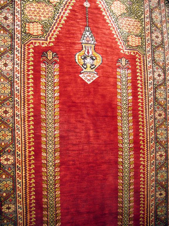 20th century Turkish Silk Ghiordes Prayer Rug For Sale at 1stDibs