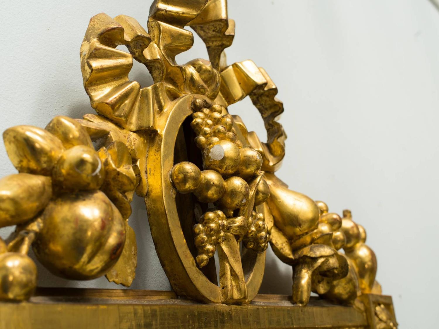 French Carved Gilt Classical Mirror For Sale at 1stdibs