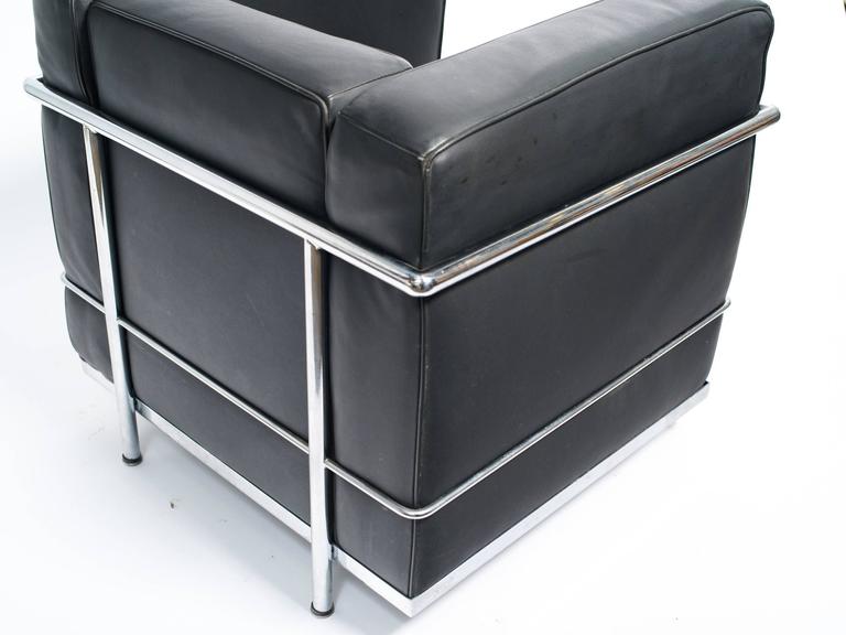 Pair of Le Corbusier LC-2 Style Leather Lounge Chairs at 1stDibs