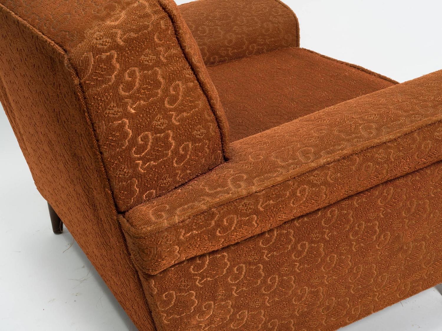 Pair of 1950s Kroehler Oversized Lounge Chairs at 1stdibs