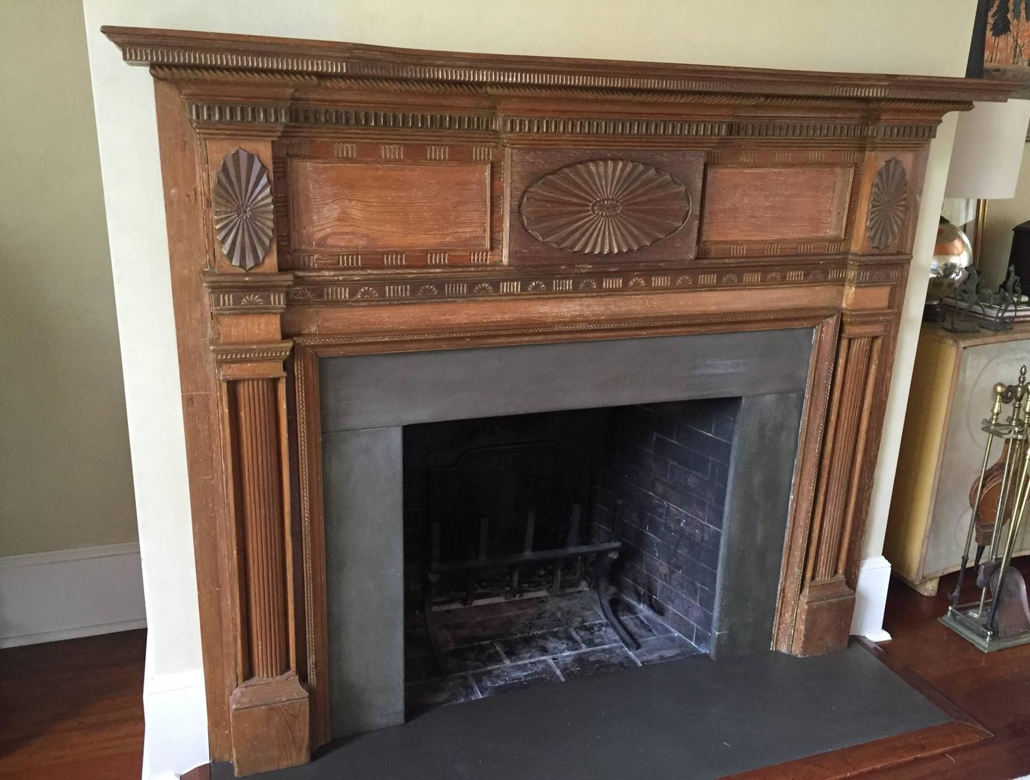 Early 1800s Federal Mantel with Sunburst Motif For Sale at 1stdibs