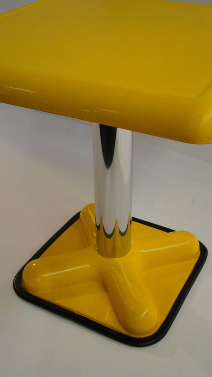 Joe Colombo Bistro or Center Table, Italy at 1stDibs