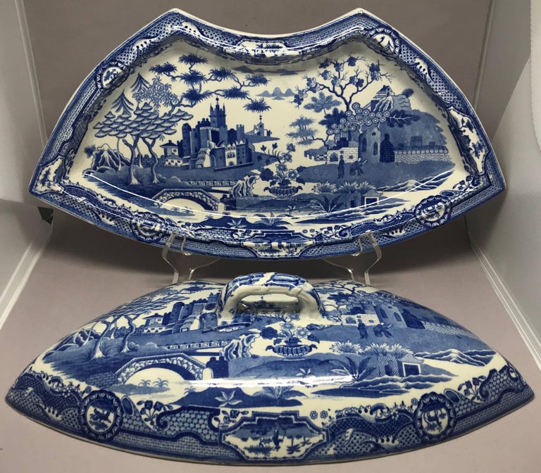 Blue and White Spode Chinoiserie Crescent Covered Dish at 1stDibs