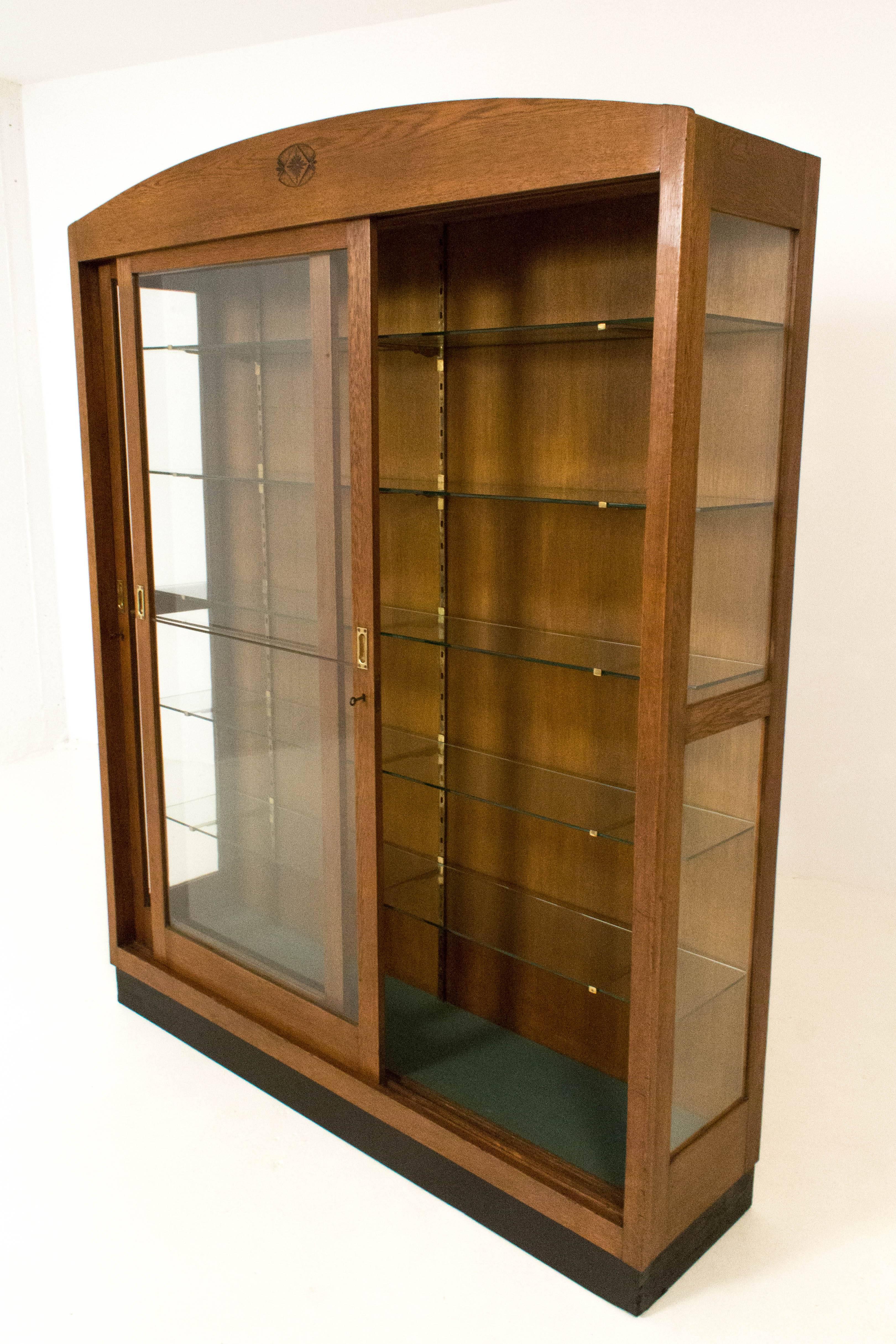 Large Oak Art Deco Amsterdam School Display Cabinet, 1920s at 1stDibs ...