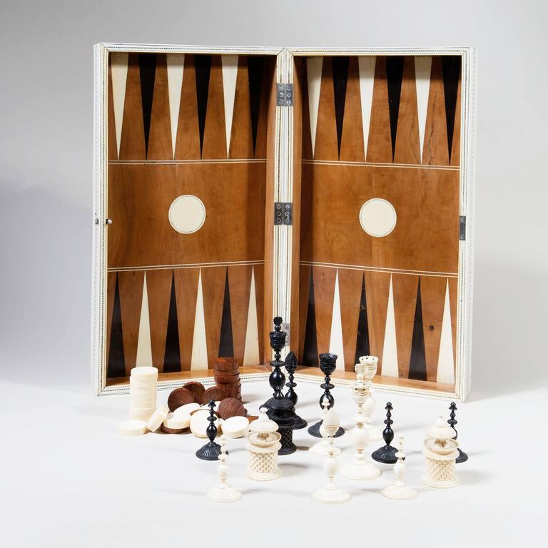 Indian Vizagapatam Sandalwood and Horn Chess, Draughts and Backgammon ...
